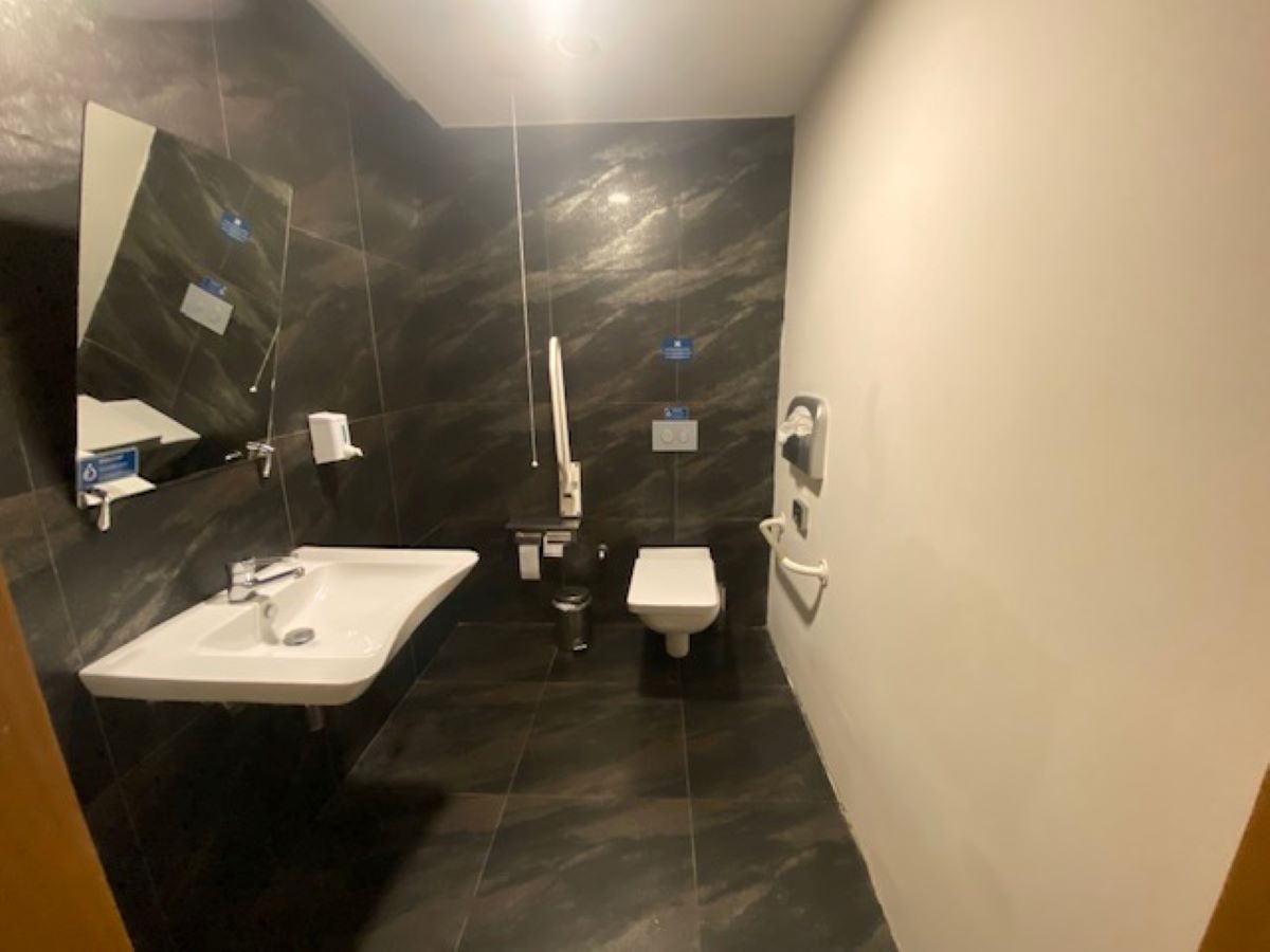 TUI BLUE Xanthe Resort and Spa Hotel - Toilets with Adaptations for ...