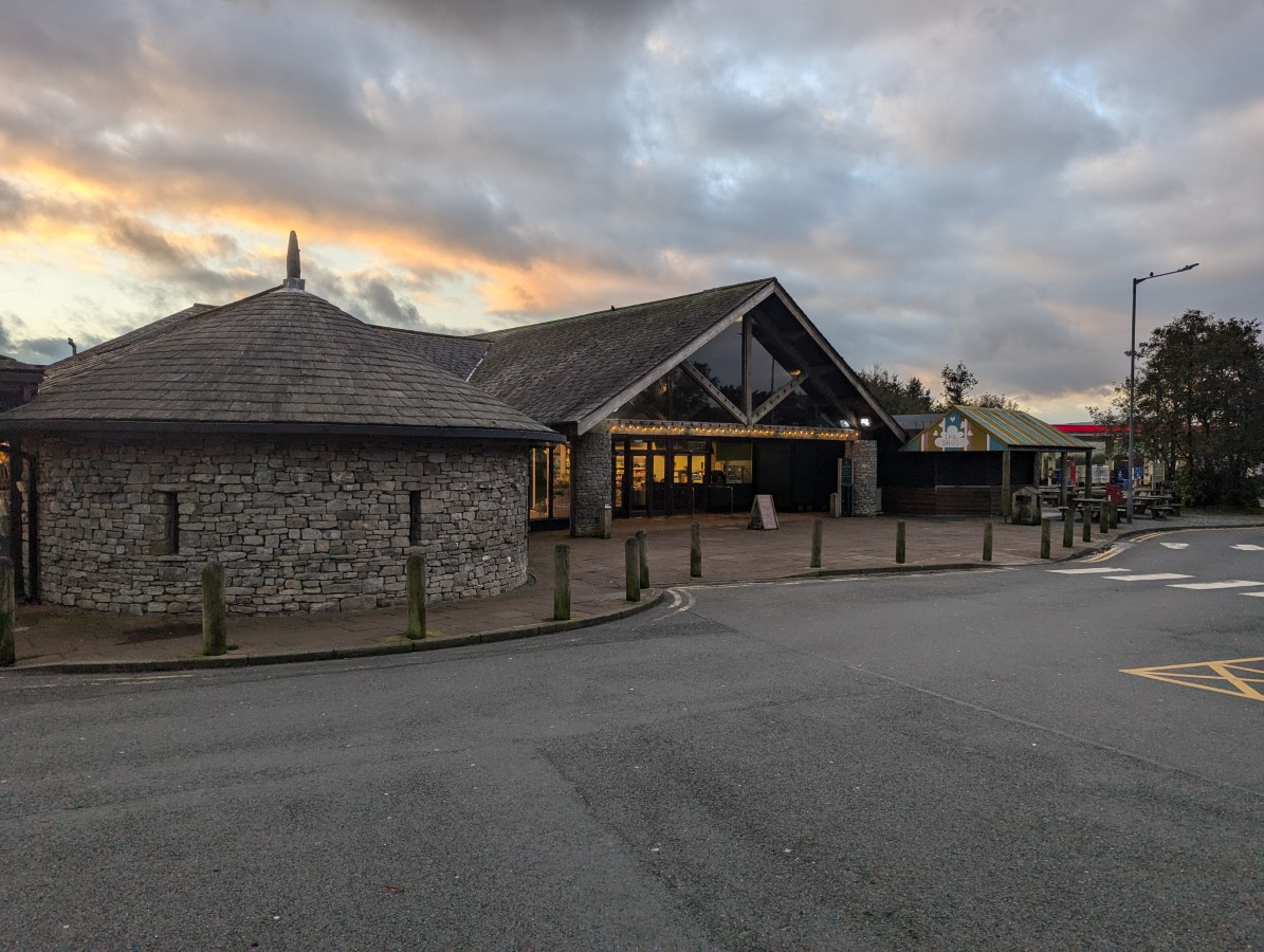 M6 - Tebay Services - Southbound - Westmorland Family | AccessAble