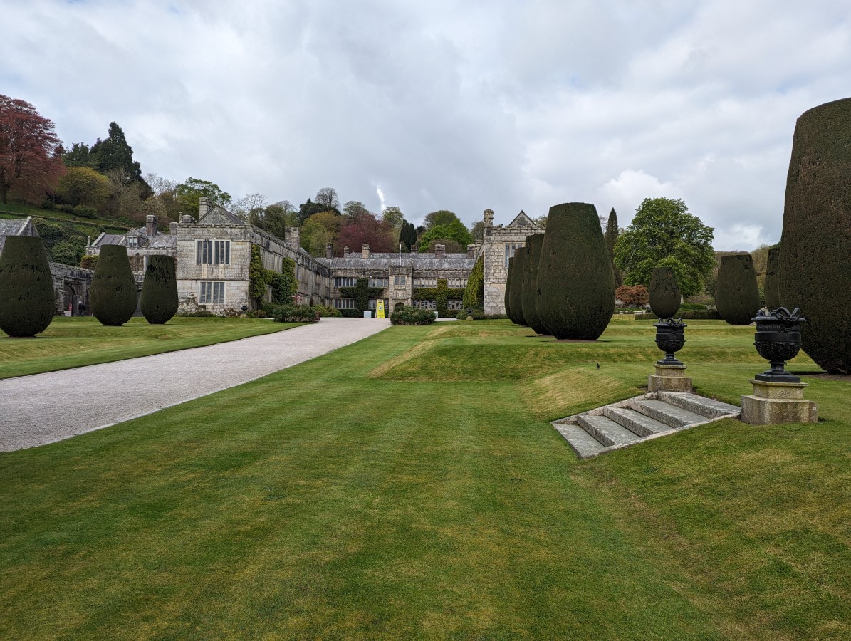Lanhydrock - Garden | AccessAble