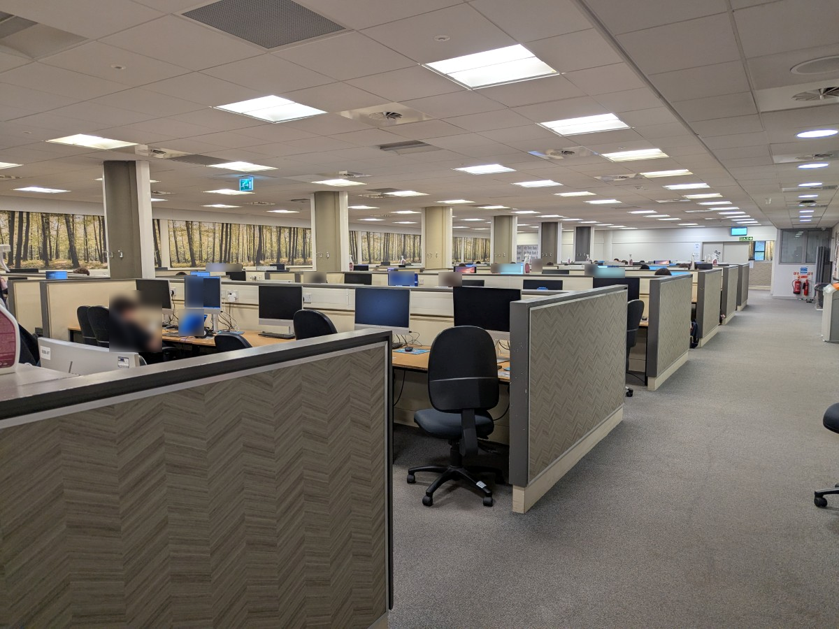 Hugh Robson Building Open Access Computer Lab | AccessAble