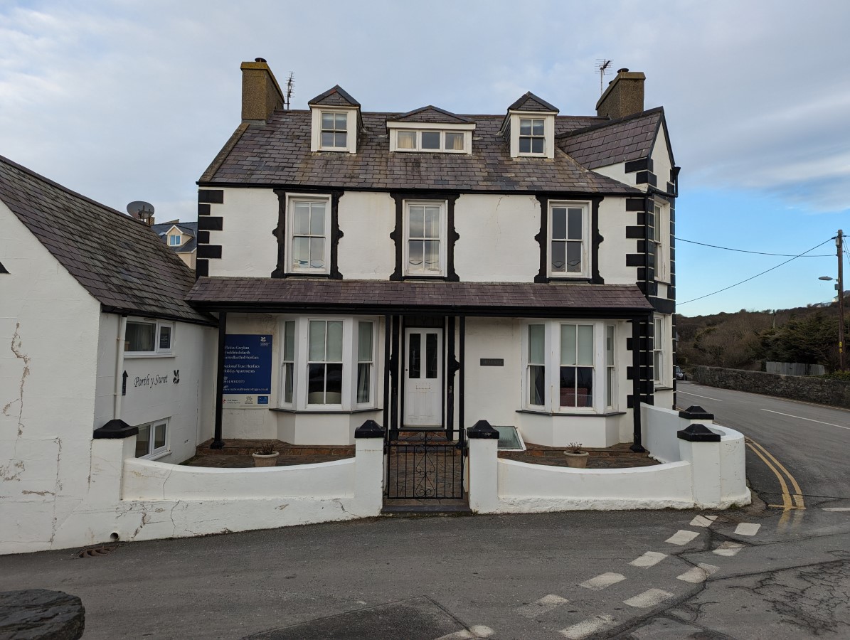 Hywyn - National Trust | AccessAble