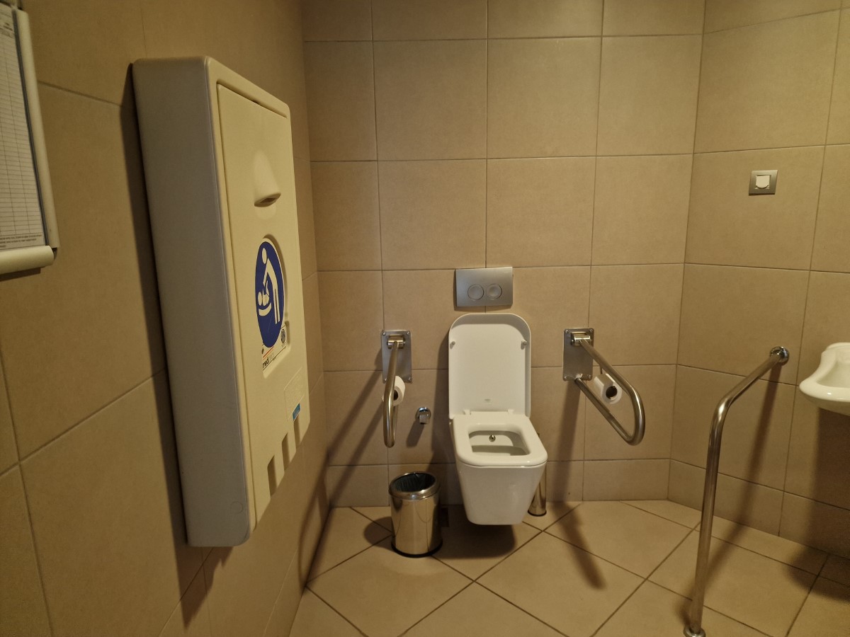 TUI Blue Grand Azur - Toilets with Adaptations for Disabled People ...