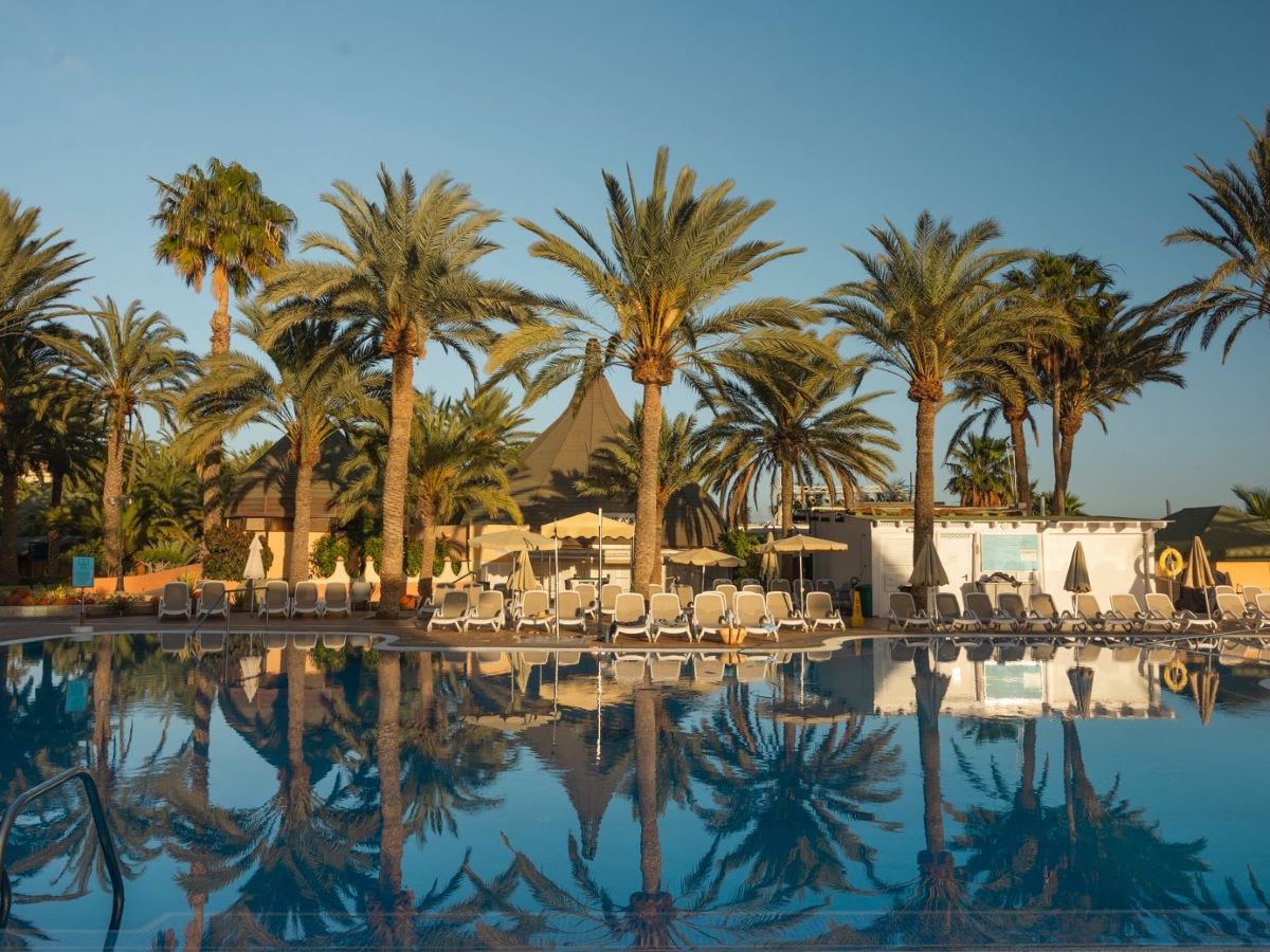 TUI BLUE Orquidea - Swimming Pools | AccessAble