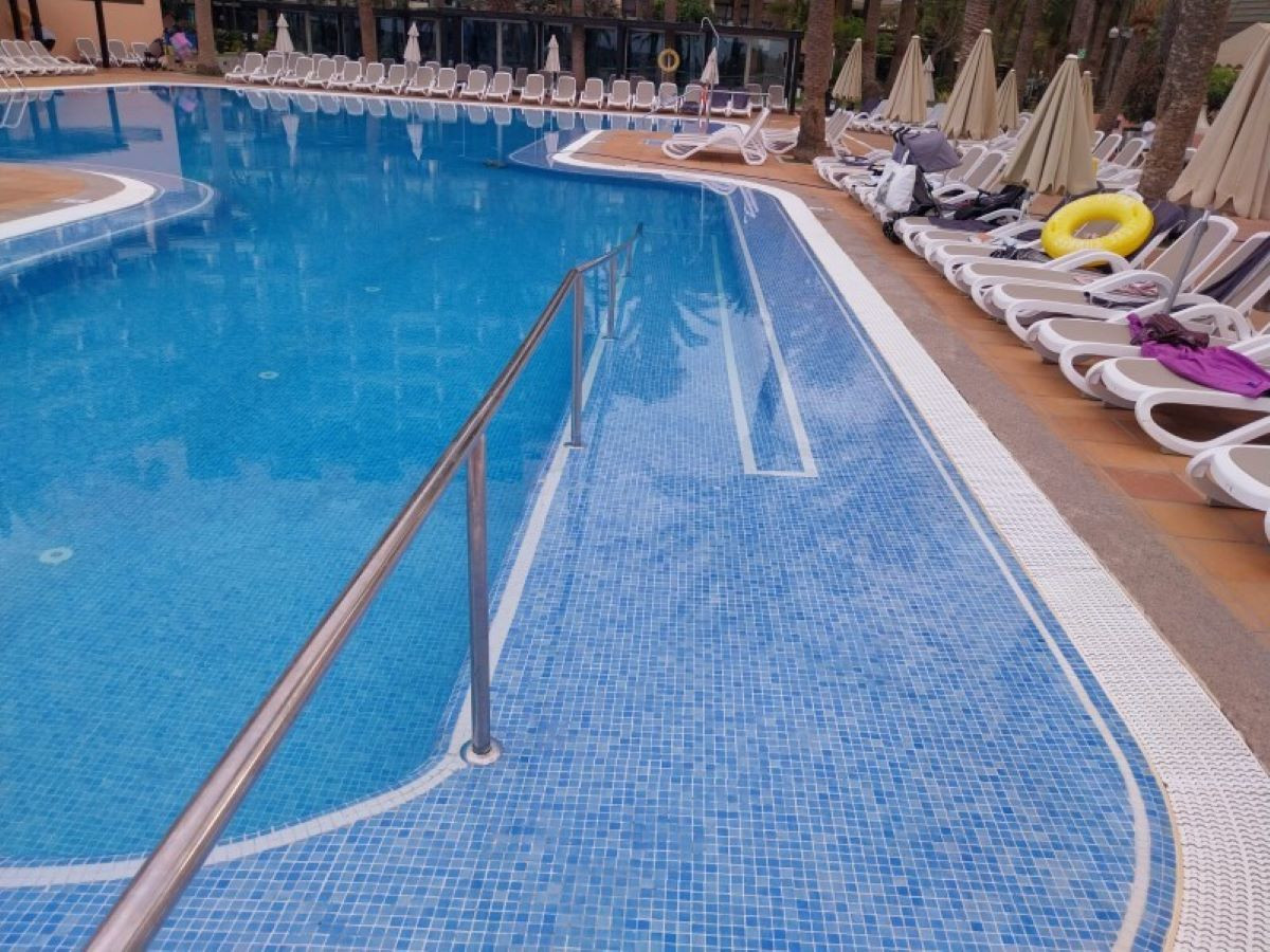 TUI BLUE Orquidea - Swimming Pools | AccessAble